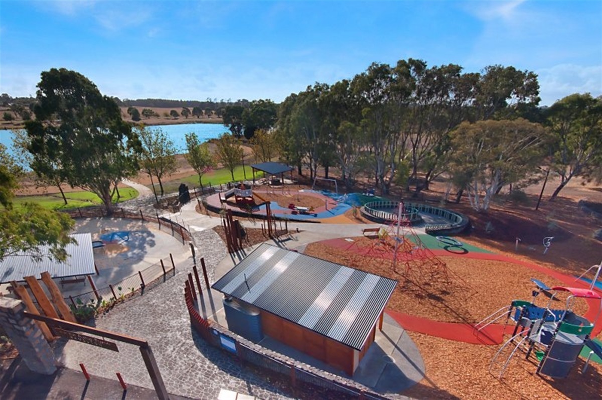 Improved Safety at Hamilton Lakes Edge Playground Southern Grampians ...